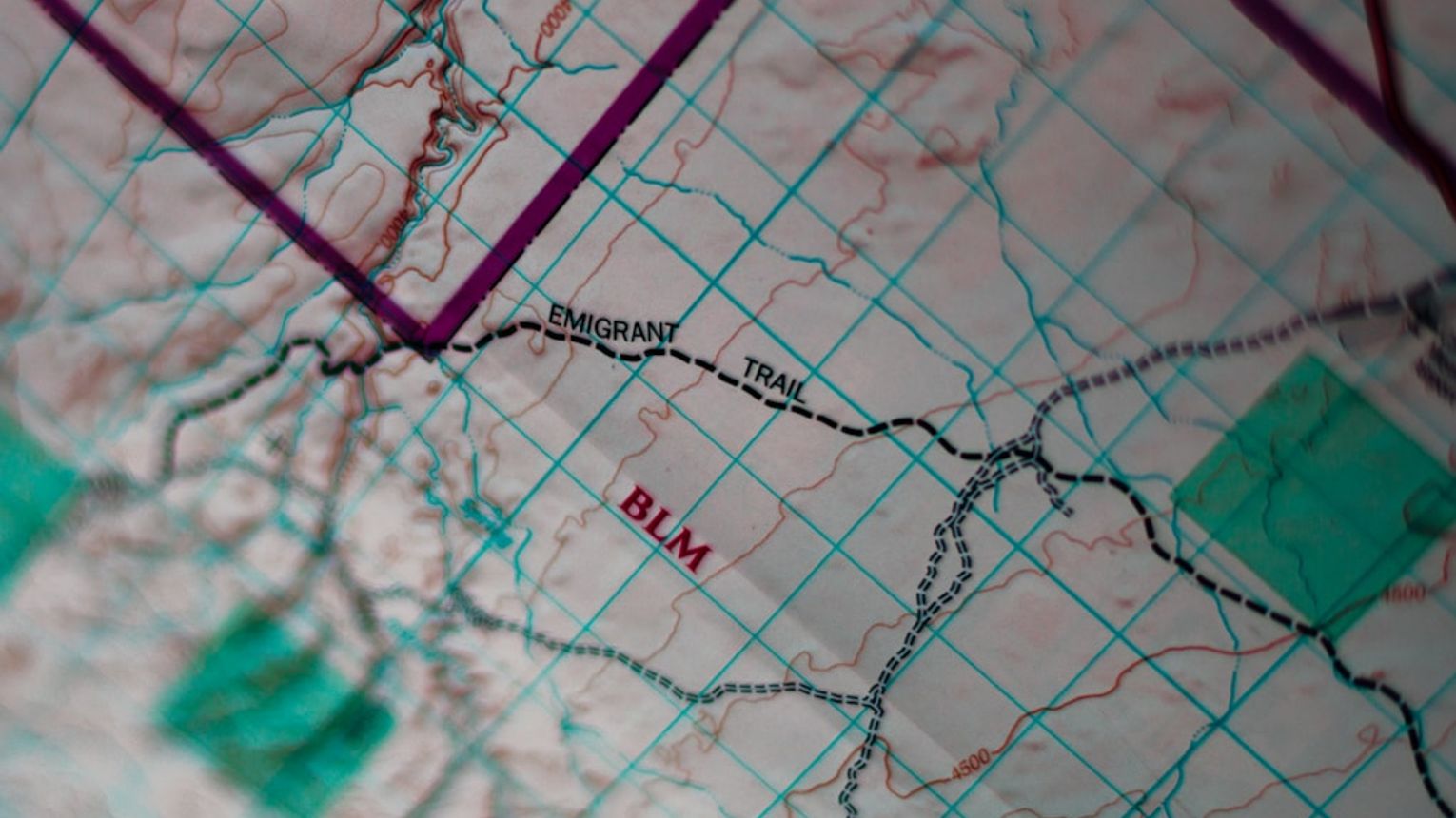 Jak sprawdzić mapę wód gruntowych przed zakupem działki?
